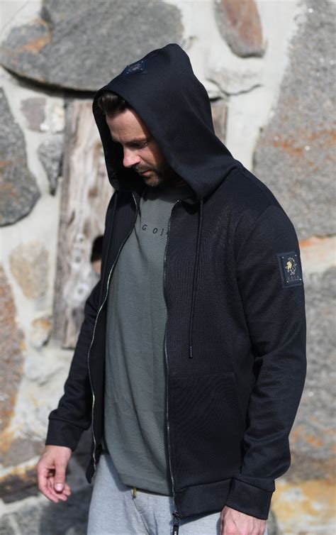 Johan Gunnarsson On Linkedin Photo Shoot 📸