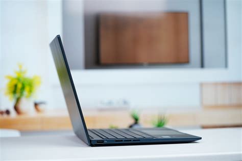 首台酷睿ultra笔记本 华硕灵耀14 2024 Ai超轻薄本图赏 Asus 华硕 Cnbeta Com