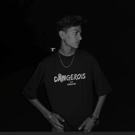 Ꭺʀᴘɪᴛ 💫 Arpit Rwt 69 • Threads Say More