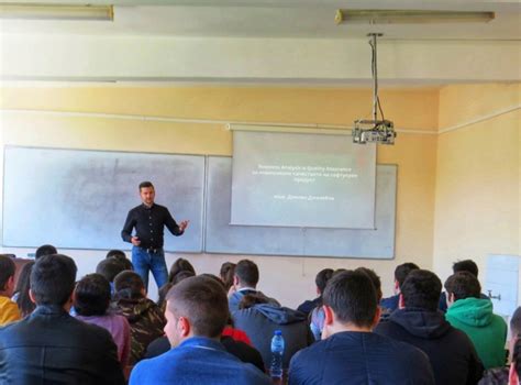 eдин от водещите лектори в advance academy с презентация пред ТУ Варна
