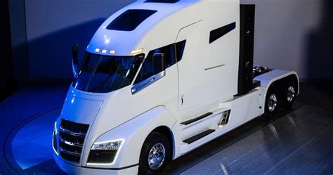 The 1000 Hp Zero Emission Nikola One Hydrogen Electric Semi Truck