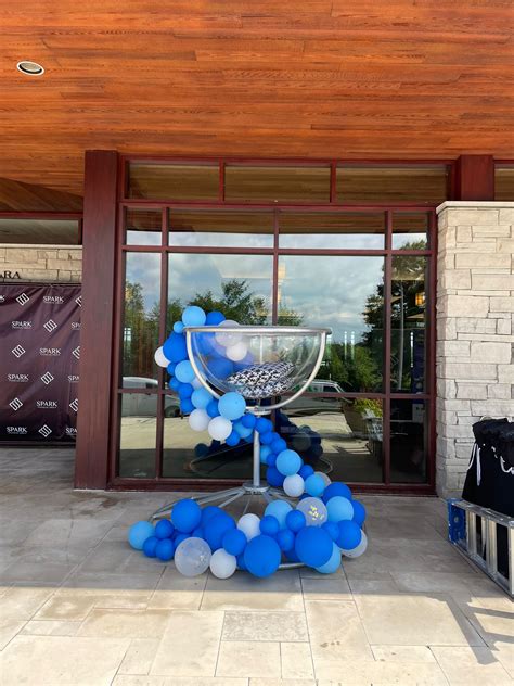 Hire A Champagne Glass For Party In Toronto Starmuse Entertainment