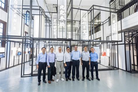 立法会发展事务委员会参观大馆附图