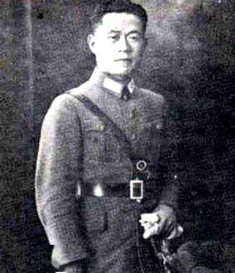 他文質彬彬，為什麼外號叫「邱瘋子」？差點全殲日軍一個聯隊 每日頭條