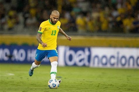 Jogadores Da Seleção Brasileira Recebem Salários Milionários Veja Os