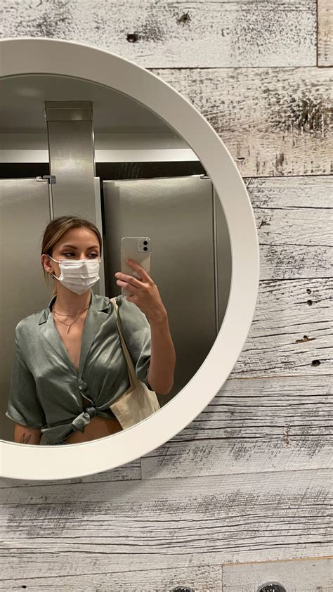 Avery Hammond Scrolller