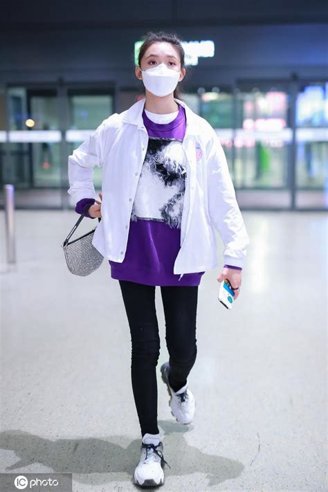 漂亮小姐姐就应该穿紫色 瘦下来的林允重拾少女感，活力四射！ 搜狐大视野 搜狐新闻