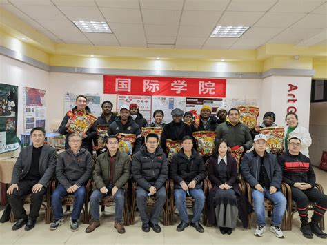 校领导看望慰问春节留校外国留学生 湖南工业大学 国际学院