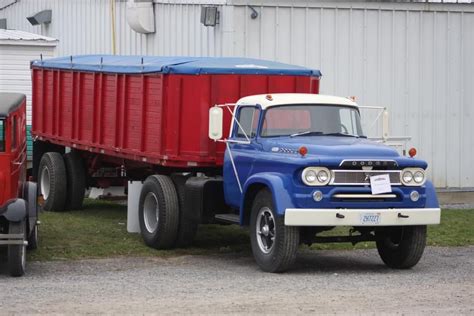 85 Vintage Grain Trucks Ideas Trucks Farm Trucks Old Trucks