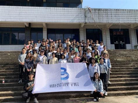 【学生工作】从课堂中仰望 在实践中俯身 重庆电子工程职业学院开展劳动教育实践活动 重庆电子科技职业大学
