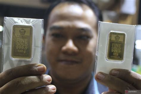 Harga Emas Antam Kamis Pagi Turun Rp2 000 Antara News Kalimantan