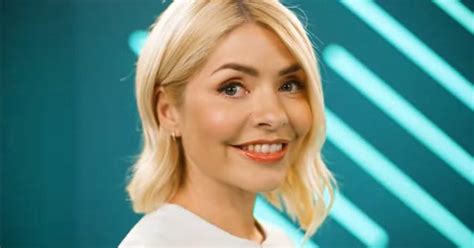 Holly Willoughby Solo In Itv Promo After Phillip Schofields Exit