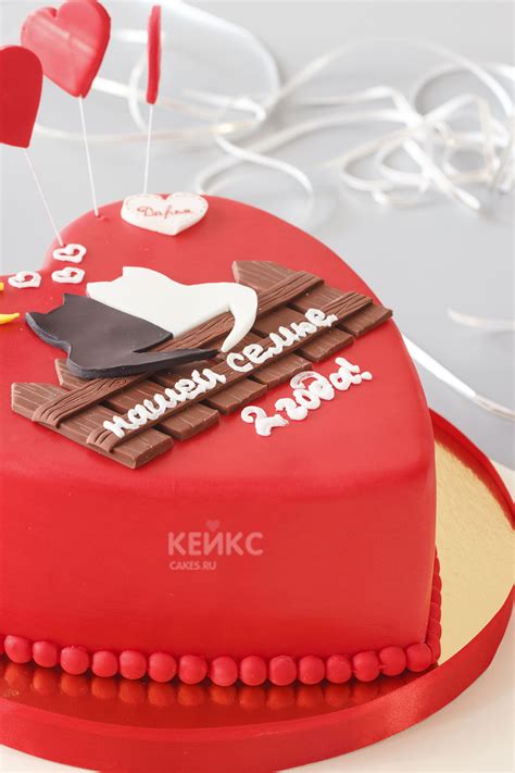 Торт в виде сердца | Wedding cake pops, Anniversary cake, 40th birthday ...