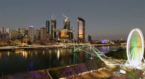 Neville Bonner Bridge Lights Up For Grand Finals Queen S Wharf Brisbane
