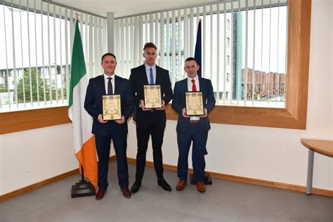 Hero Guards Who Disarmed Crazed Gangster Derek Bottler Devoy Could Face Prosecution Over