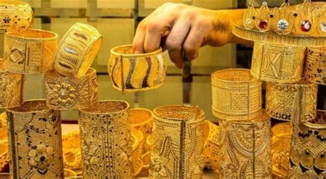 مفاجأة للعرسان سعر الذهب يواصل تراجعه وعيار 21 بهذا الرقم الأسبوع