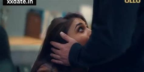 Desi Housewife Big Oil Pussy Hole Rough Fisting Deeper Hend Fuck Sex