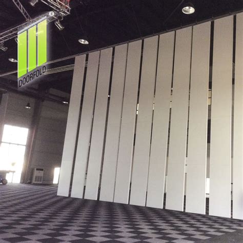 Acoustic Collapsible Folding Partition For Commercial Room Features