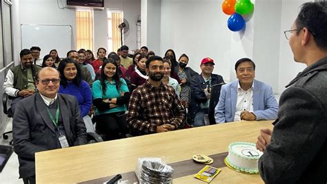 सानिमा रिलायन्सको रिजनल कार्यालयमा बार्षिकोत्सवको शुभकामना आदनप्रदान