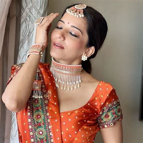 Pin By Shakun R On Mona Beautiful Women Naturally India Beauty Women Beauty Women