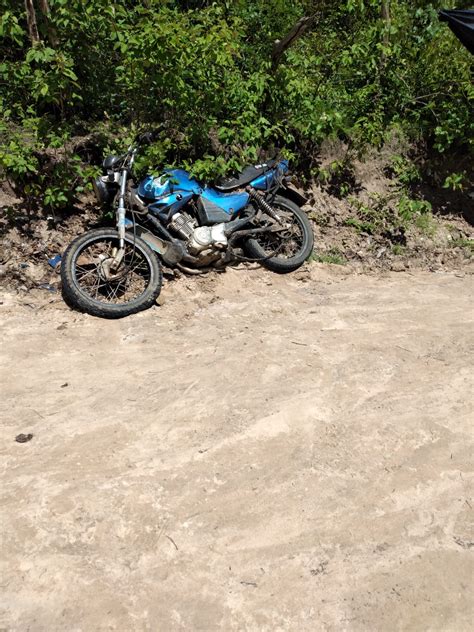 Colisão entre motocicleta e ônibus deixa uma pessoa morta e duas