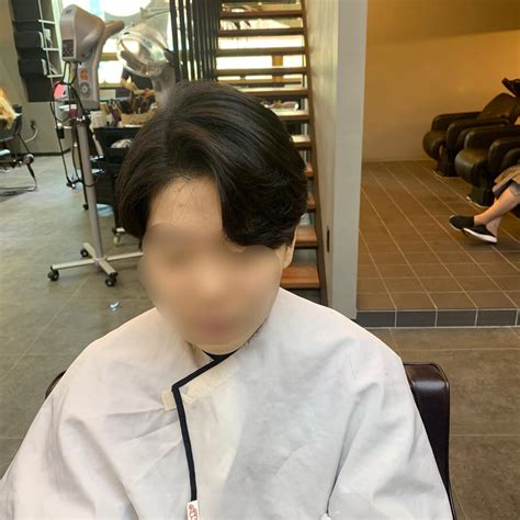 루나헤어 진 레이어드펌시스루펌 춘천미용실 가르마 볼륨매직 곱슬도심하고 모질도두껍고 숱도 많은 고객님 깔끔한 스타일을 원하는데 매직을하면 너무 쫙 달라붙은건 원하지
