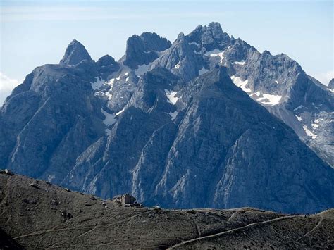 People At Forcella Lavaredo Photos Diagrams And Topos Summitpost