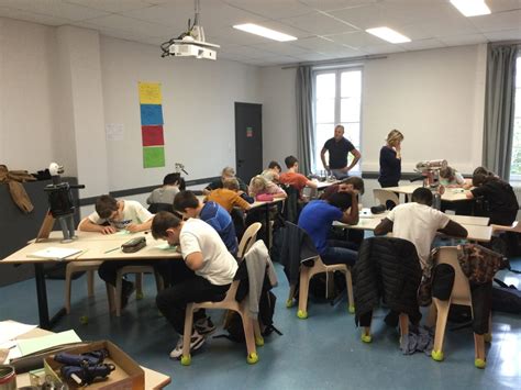 En voyage dans les bulles Site du collège Denfert Rochereau à St