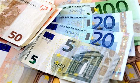 سعر اليورو اليوم في البنوك مقابل الجنيه المصري السبت 23 يوليو 2022