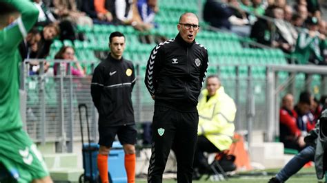 Saint Étienne Batlles Explique Pourquoi Il A Affronté Un Kop Nord Sous