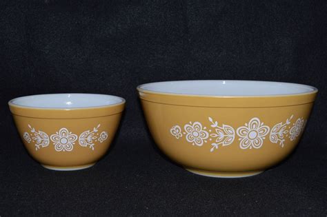 Gold Pyrex Pattern