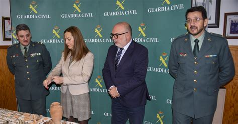Detenido En Soria Un Expoliador Con Más De Mil Piezas Arqueológicas En