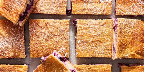 Recette de meilleures barres de gâteau au fromage au citron et aux bleuets
