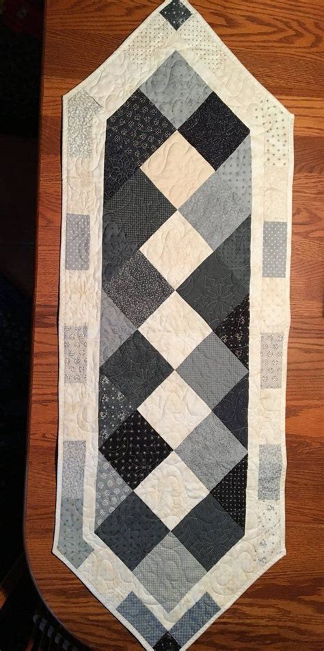 Snowman Pieced And Quilted Table Runner Quilted Table Runners Fabric Table Runner Quilted