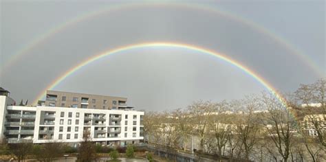 PHOTOS Avez vous aperçu ces superbes arcs en ciel dimanche après midi Radio Scoop