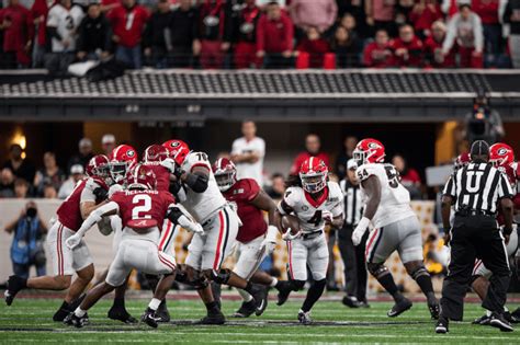 Georgia 4 Rb Commit Branson Robinson Goes Viral For Being Massive