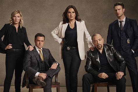 Law And Order Svu Season 22 Release Date Cast Renewal Recap And Hot
