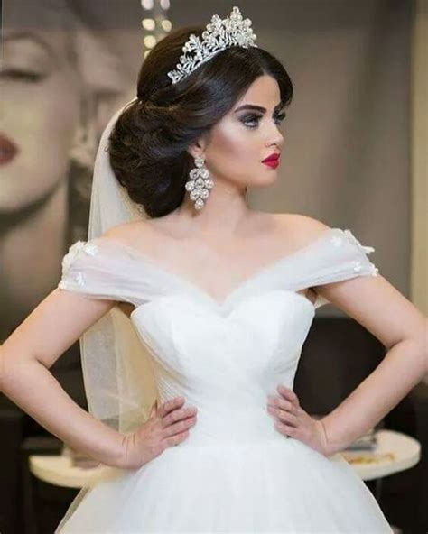 Arriba 102 Foto Peinados Para Novias Con Velo Y Corona Cena Hermosa