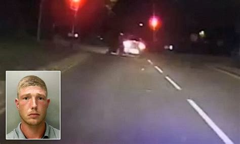 Dashcam Footage Shows Banned Driver In Police Chase Daily Mail Online