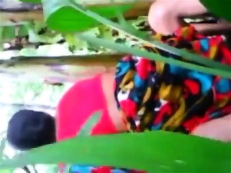 Skandal Kain Pelikat Kat Kebun Pisang Eporner