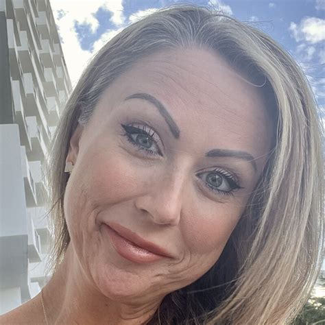 Anna Raab Owner Abundant Living Neurofeedback And Counselinv Self