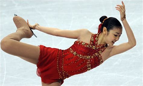 Kim Sets A Skating Record And Wins Her First World Title The New York