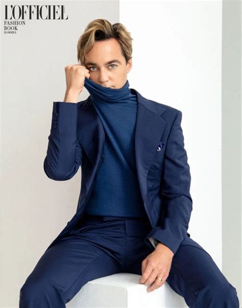 Omg Jim Parsons Is So Hot Jim Parsons The Big Band Theory Big Bang Theory Funny