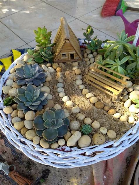 38 Fantastic Moss Terrarium Ideas You Can Have At Home Beautiful