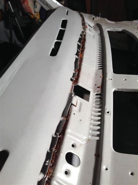 Help With Attaching Custom Dash