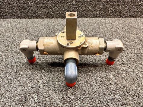 0855013 1 Cessna 310 Fuel Selector Valve Assembly For Sale