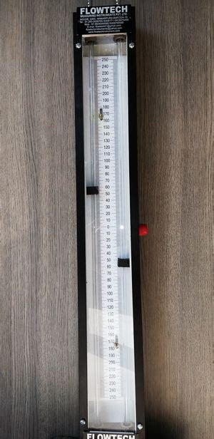 U Tube Manometer Manufacturer Supplier Exporter