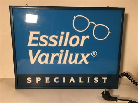 Essilor Varilux Light Box Catawiki
