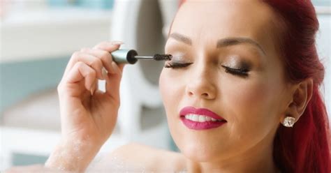 What Too Faced Better Than Sex Waterproof Mascara Looks Like In Real Life — Video