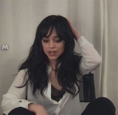 Jenna Ortega Imagines Stop Staring Atrizes Garotas Cabelo